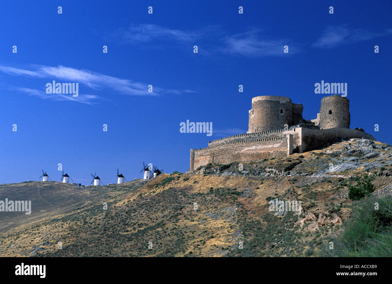 castle of consuegra windmills of don quijote la mancha Stock Photo - Alamy