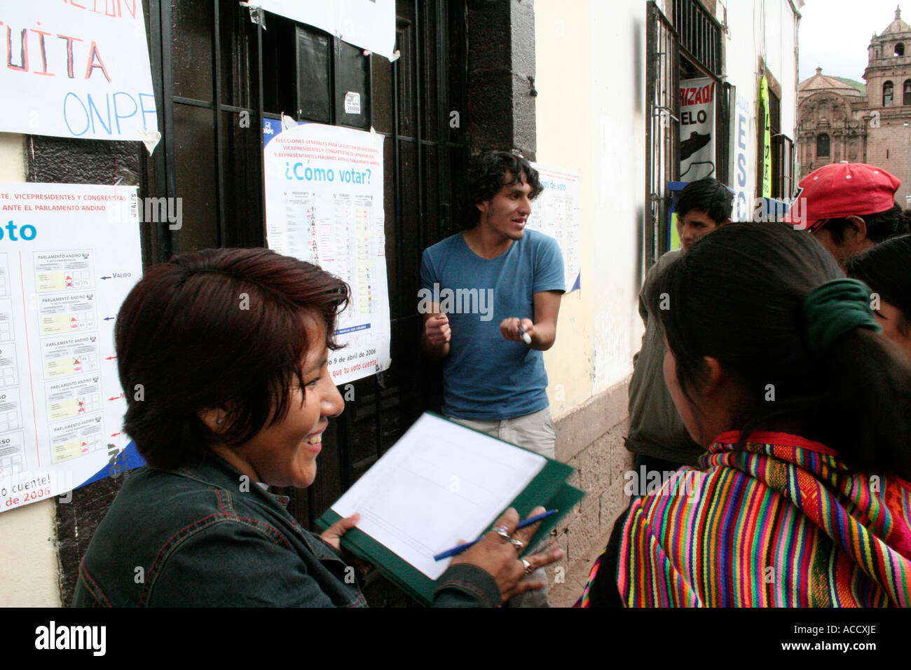 Presidential election 2006, Man and woman explaining to Peruvians their ...