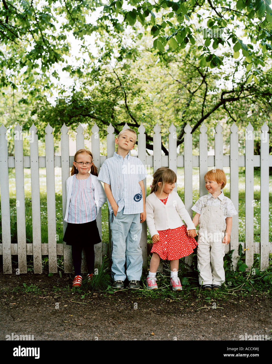 Four by fo hi-res stock photography and images - Alamy