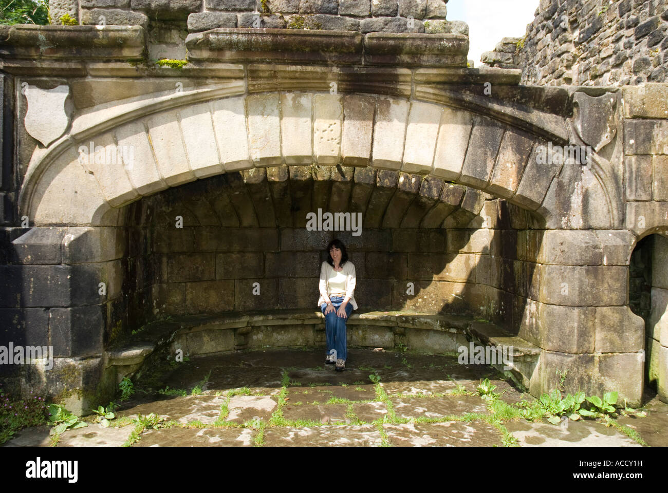 Hamlet of wycoller hi-res stock photography and images - Alamy