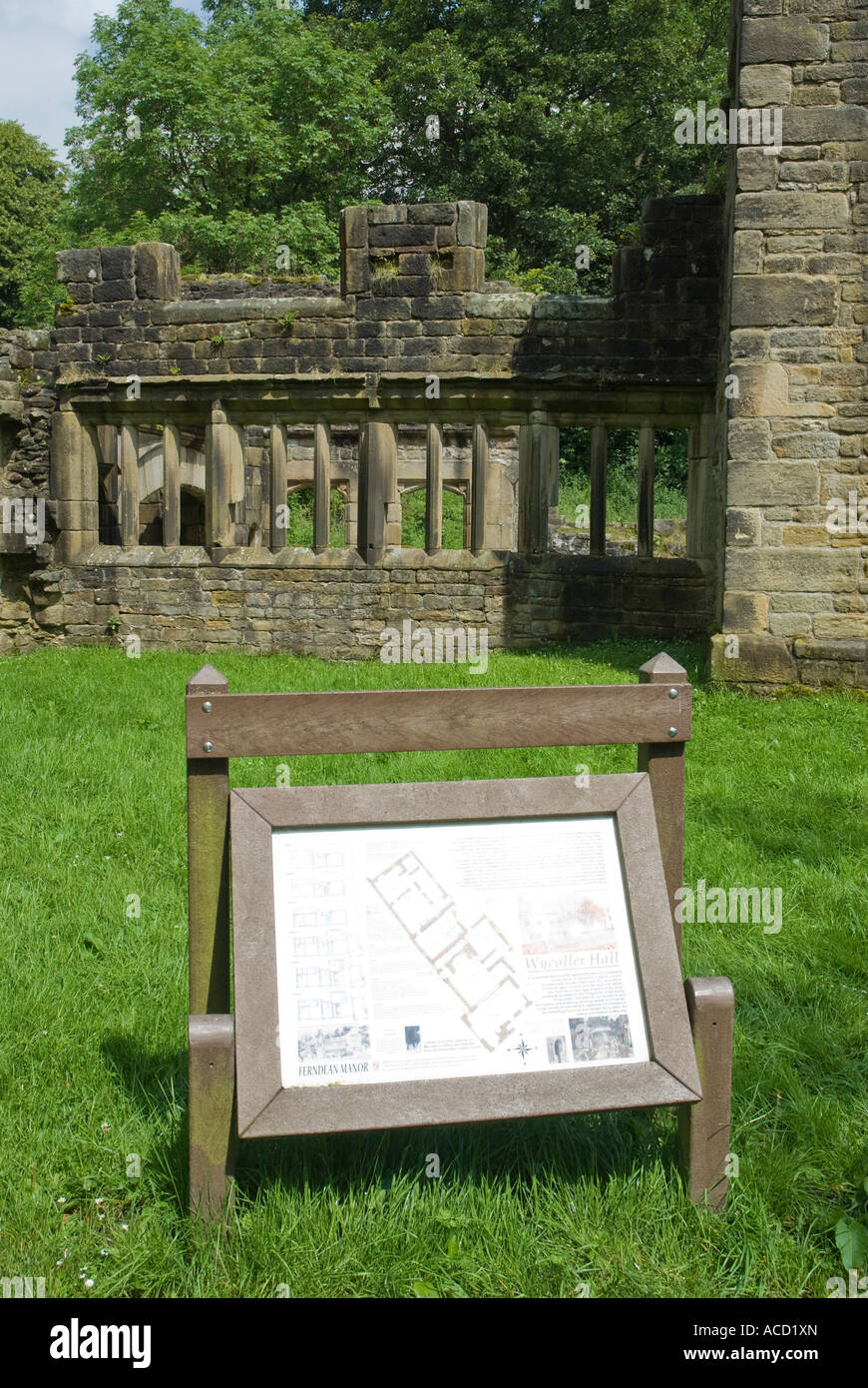 Wycoller hall lancashire hi-res stock photography and images - Alamy