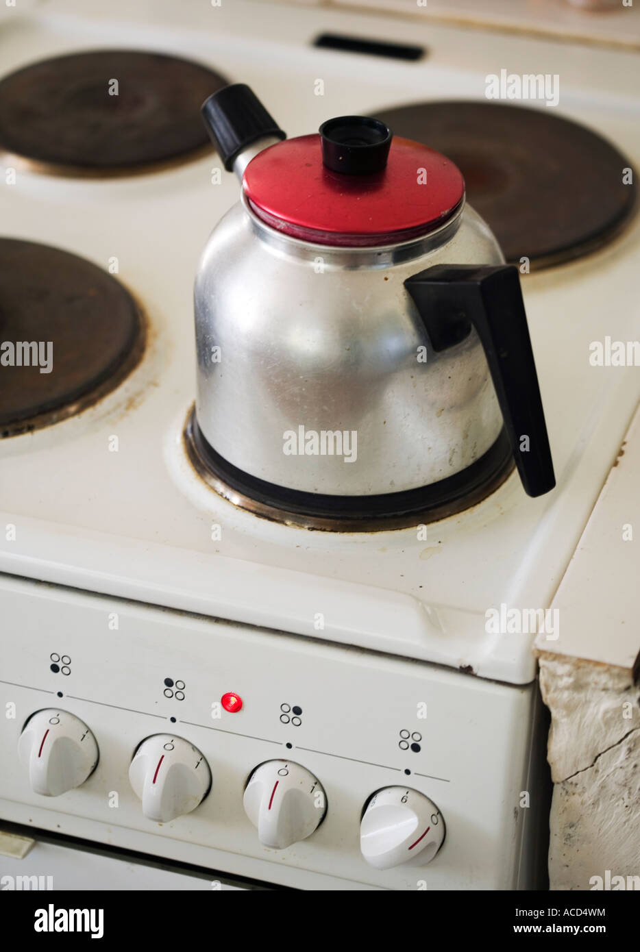 Boiling water on a stove Stock Photo - Alamy