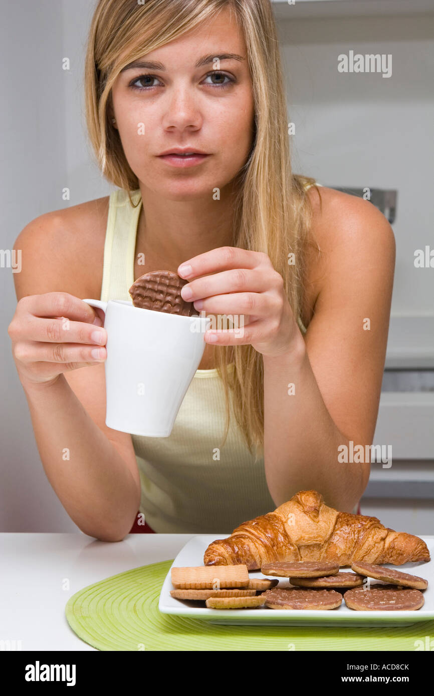 to have breakfast Stock Photo - Alamy