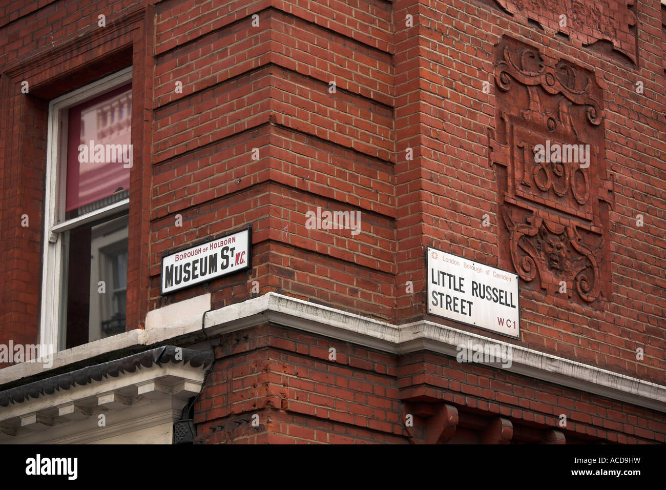 Museum St and Little Russell Street Signs, London Stock Photo - Alamy