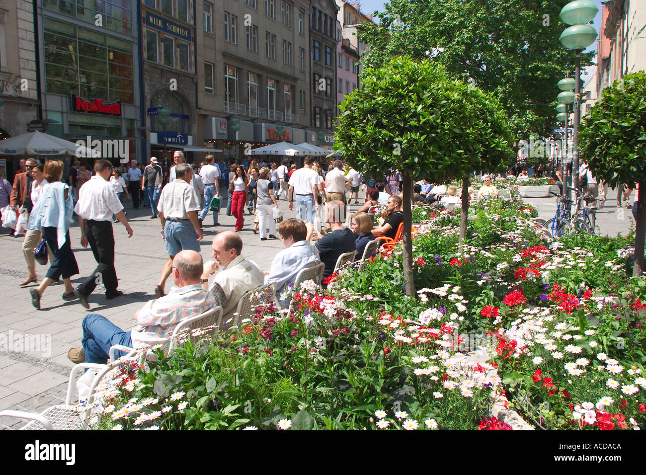 Neuhauser strasse hi-res stock photography and images - Alamy