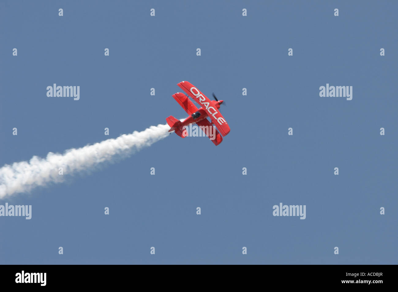 Oracle challenger biplane hi-res stock photography and images - Alamy