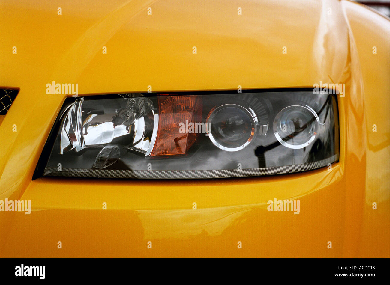 Mg headlight hi-res stock photography and images - Alamy