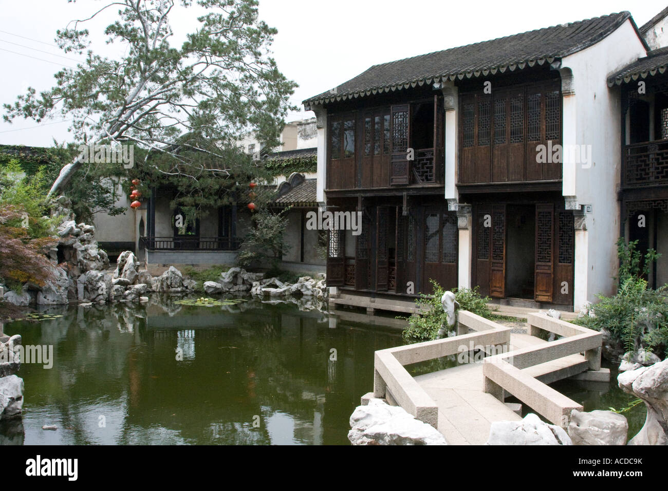Pond Chinese Garden at Gengle Tang Residence or Happy Farming Hall ...