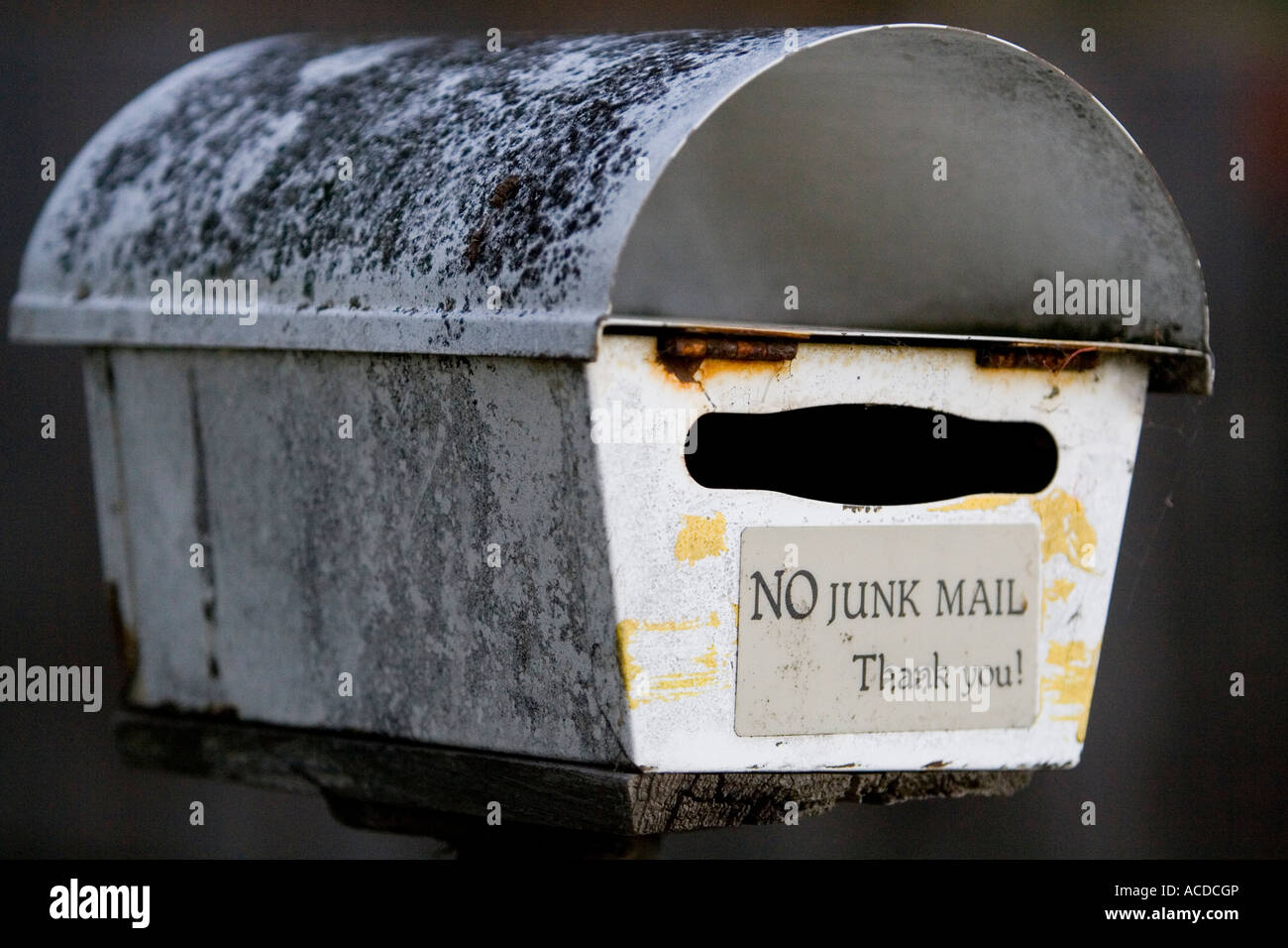 letterbox letter box mail mailbox Stock Photo - Alamy