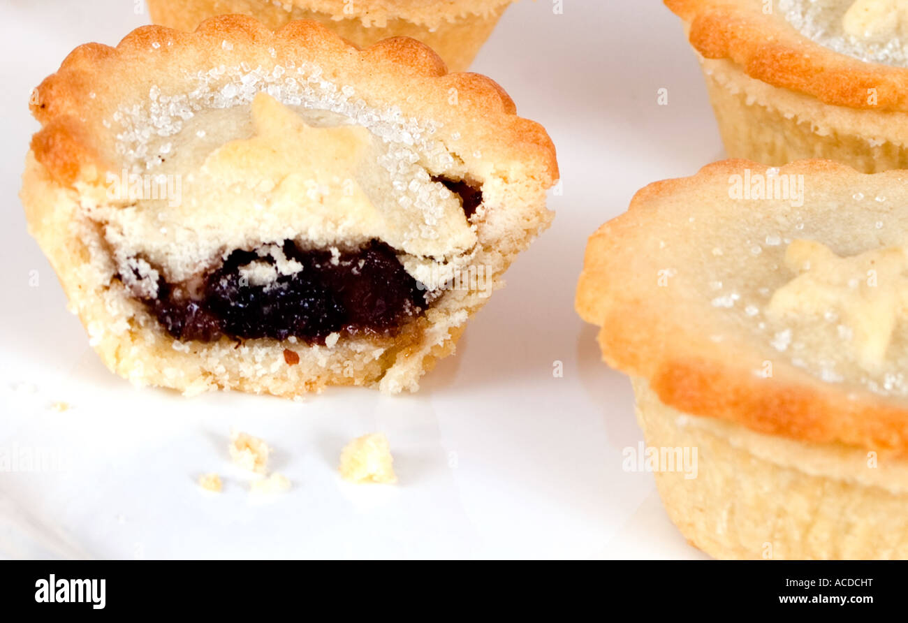 traditional mince pies Stock Photo - Alamy