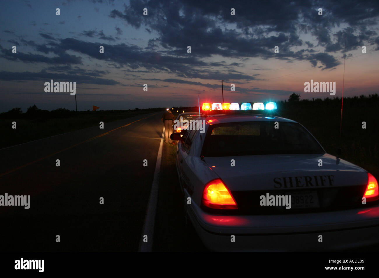 Police night hi-res stock photography and images - Alamy