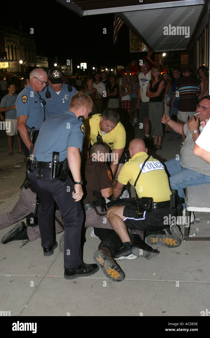 Drunk and disorderly hi-res stock photography and images - Alamy