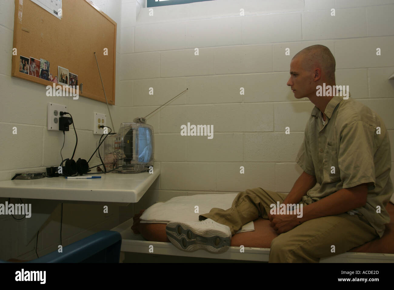 Tv in prison cell hi-res stock photography and images - Alamy