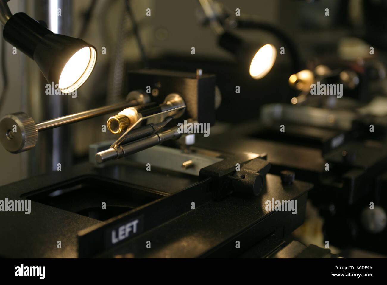 Side to side hi-res stock photography and images - Alamy