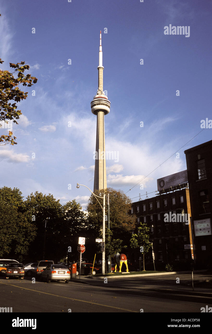 Free standing cn tower hi-res stock photography and images - Alamy