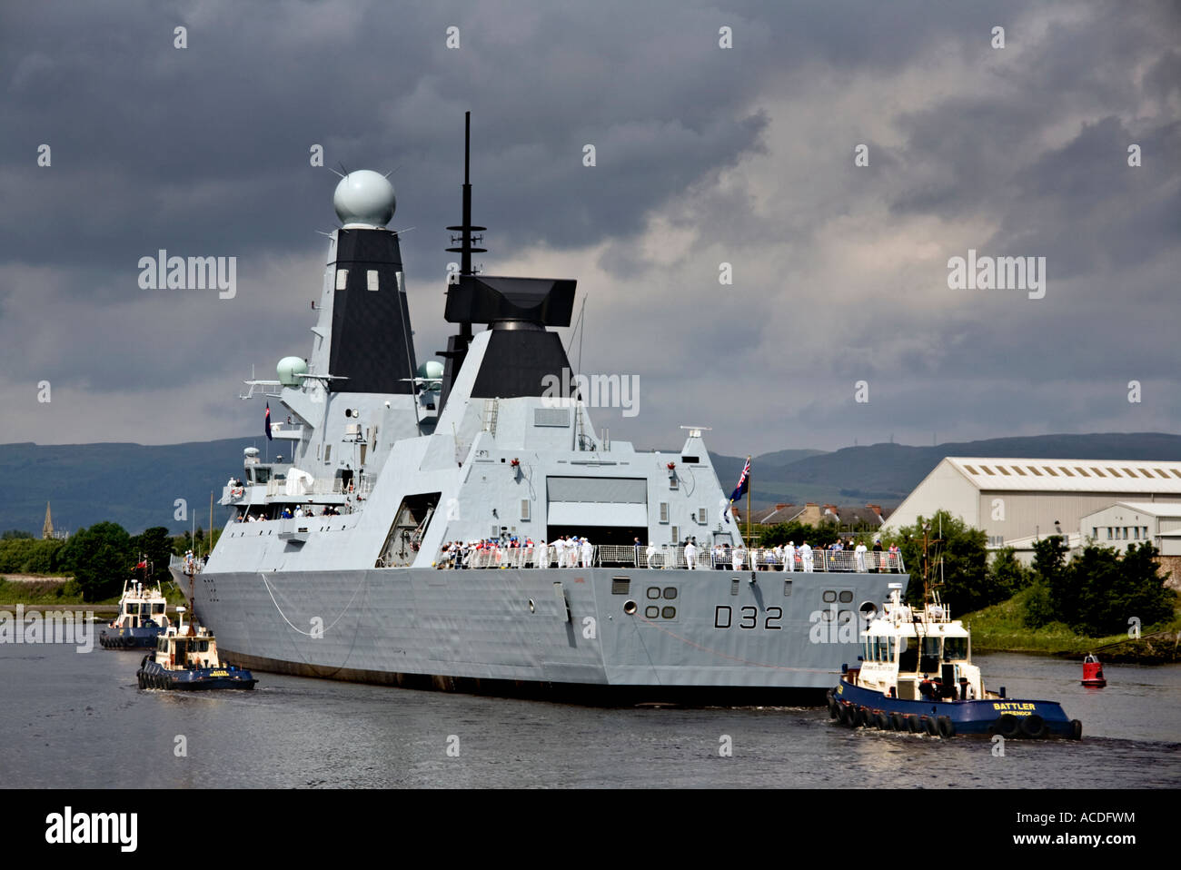 HMS Daring one of the Royal Navy s new Type 45 destroyers sets sail for ...