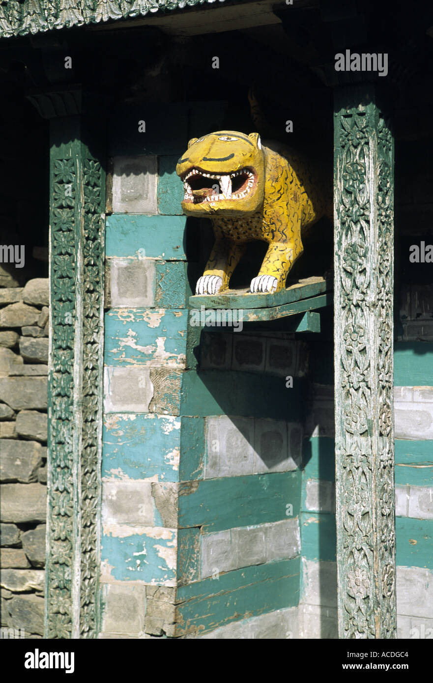 Tiger india temple hi-res stock photography and images - Alamy