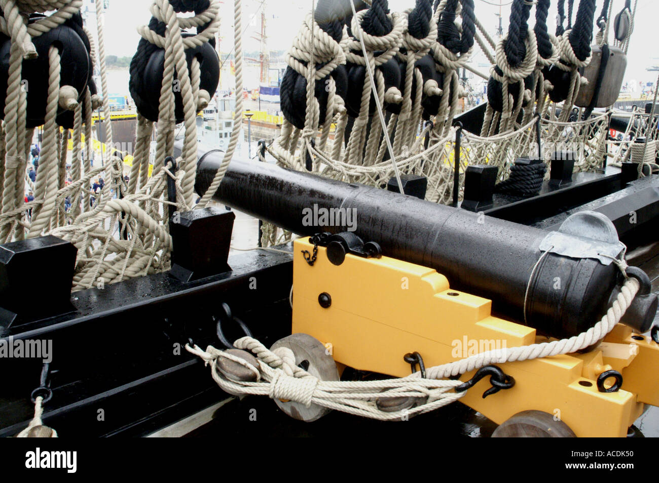 Canon on Top gun deck of HMS Victory Royal Naval base Portsmouth ...