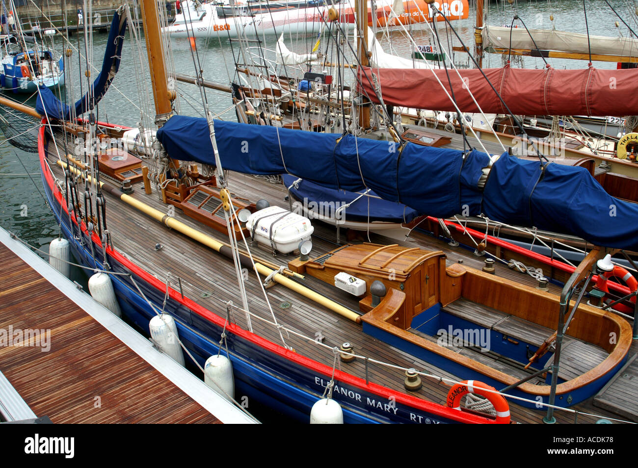 Into the royal navy fleet at portsmouth naval base hi-res stock ...