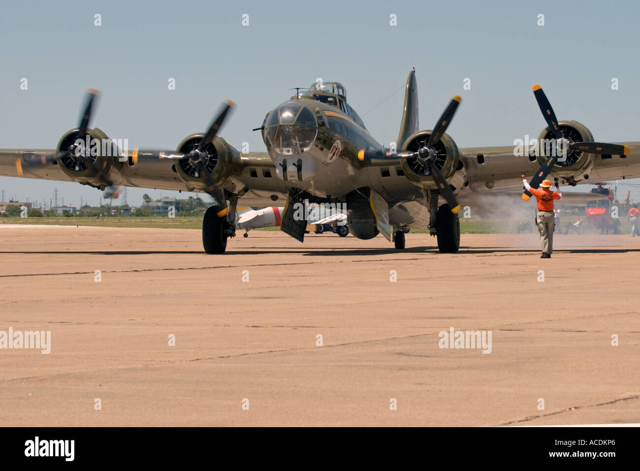 B 17 Crew High Resolution Stock Photography and Images - Alamy