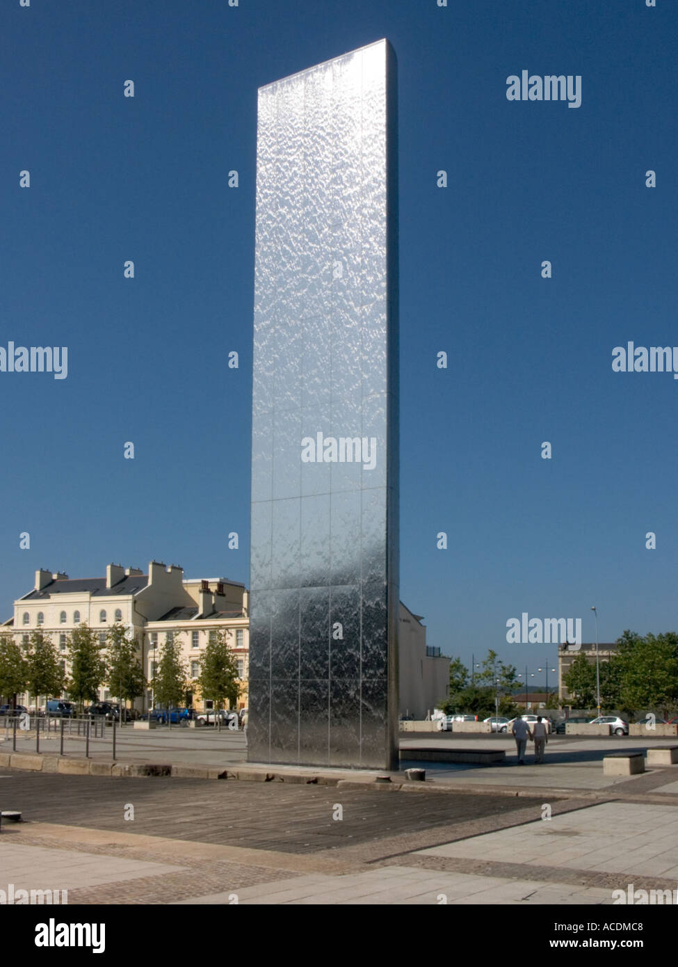 Water feature at Millennium Centre Cardiff bay Stock Photo - Alamy