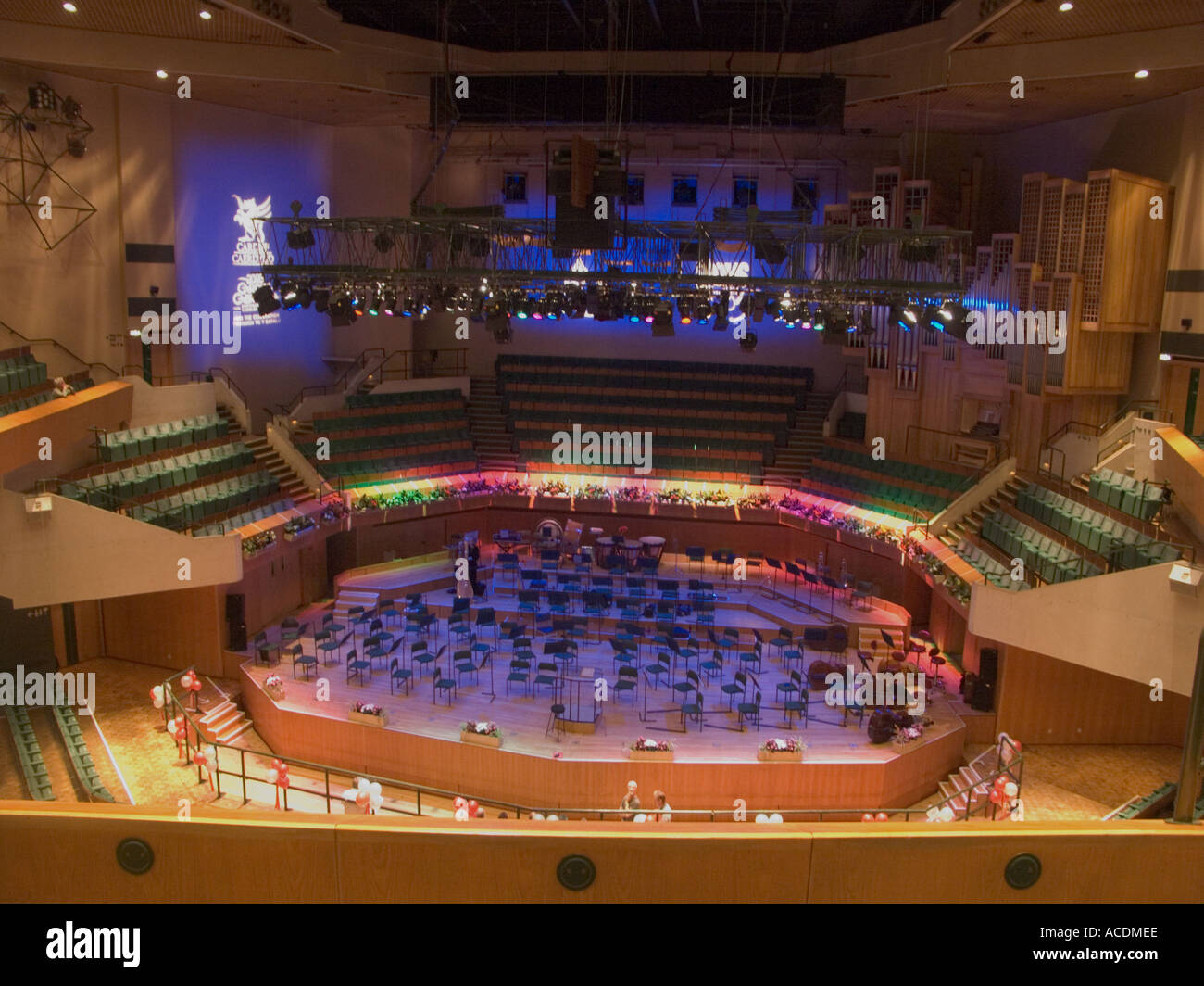 St davids hall cardiff hi-res stock photography and images - Alamy