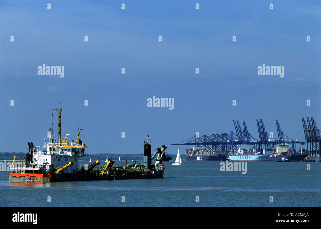Deep sea dredging hi-res stock photography and images - Alamy