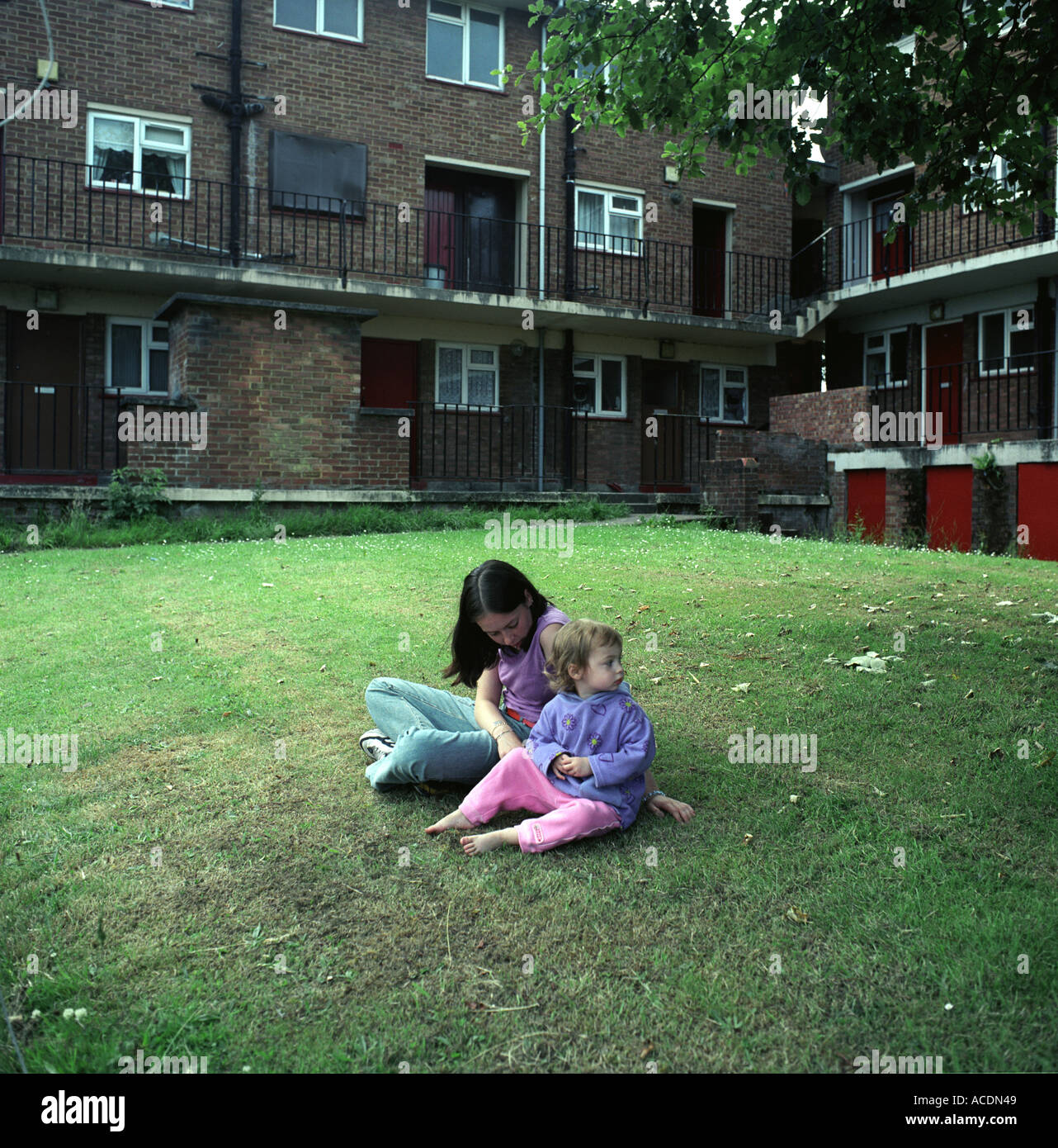 Council estate mother hi-res stock photography and images - Alamy