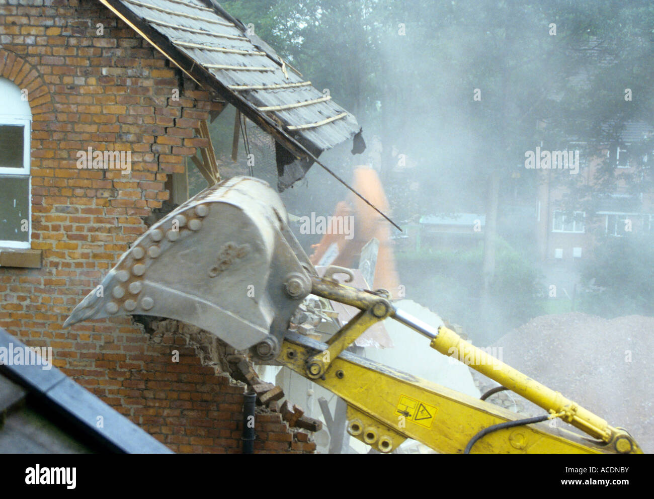 Urban demolition range hi-res stock photography and images - Alamy