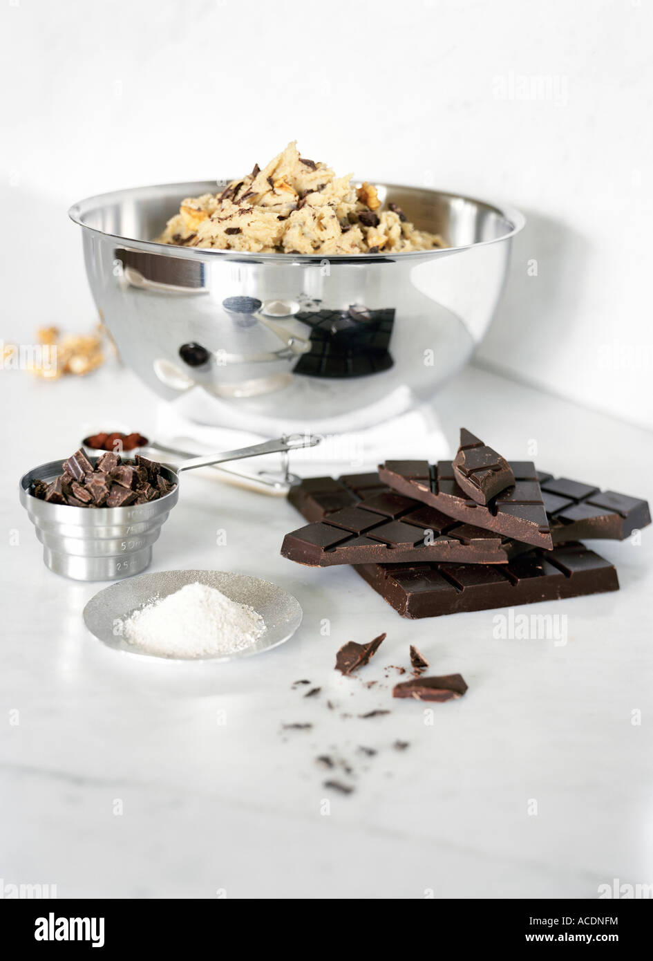 Ingredients for making chocolate Stock Photo - Alamy