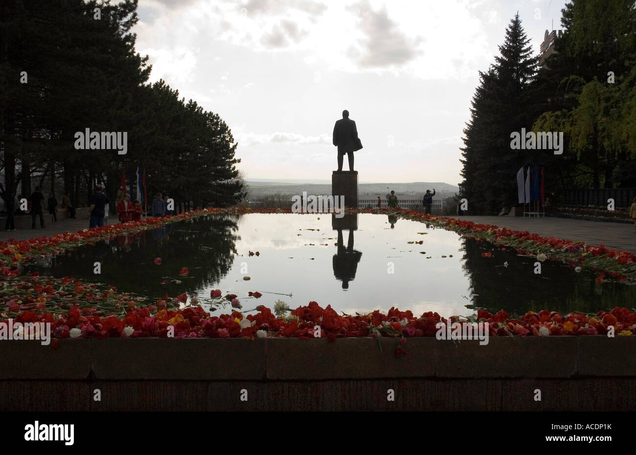 Lenin statue with floral tribute on May 9 victory celebration day Stock ...