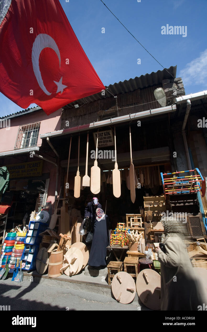 Traditional shop in Istanbul in Turkey Stock Photo - Alamy