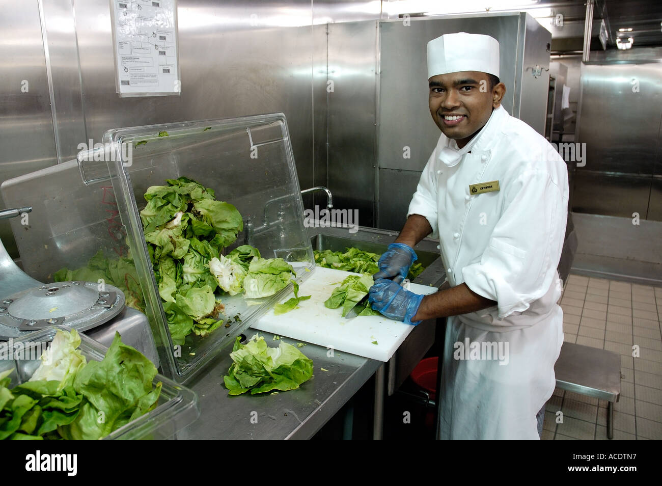 Indian cook in the Queen Mary 2 galley Stock Photo - Alamy