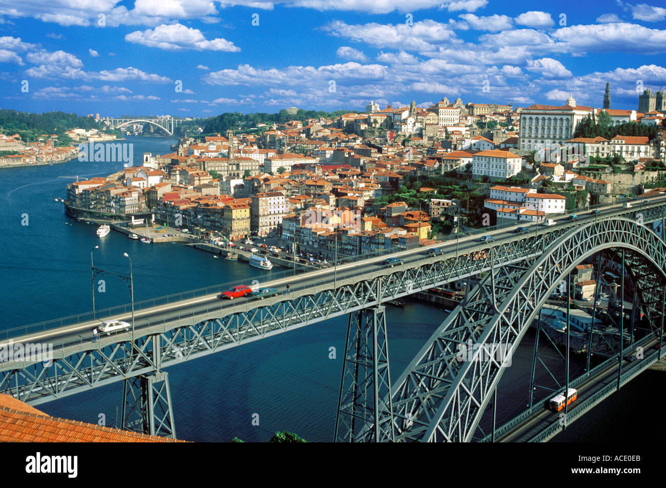 DOM LUIS BRIDGE OVER DOURO RIVER PORTO PORTUGAL Stock Photo - Alamy