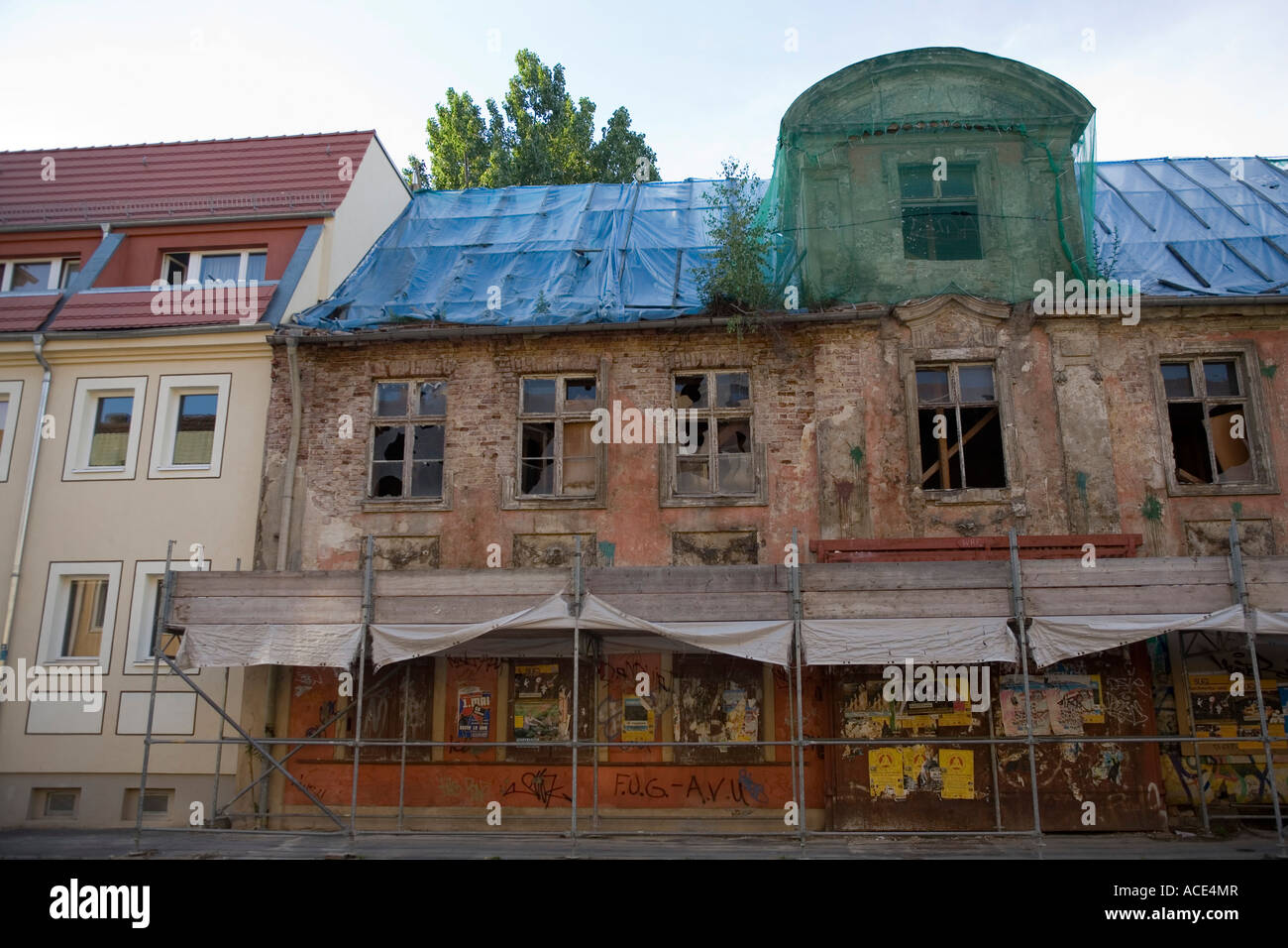 Neu und Alt new and old houses in Potsdam Stock Photo - Alamy