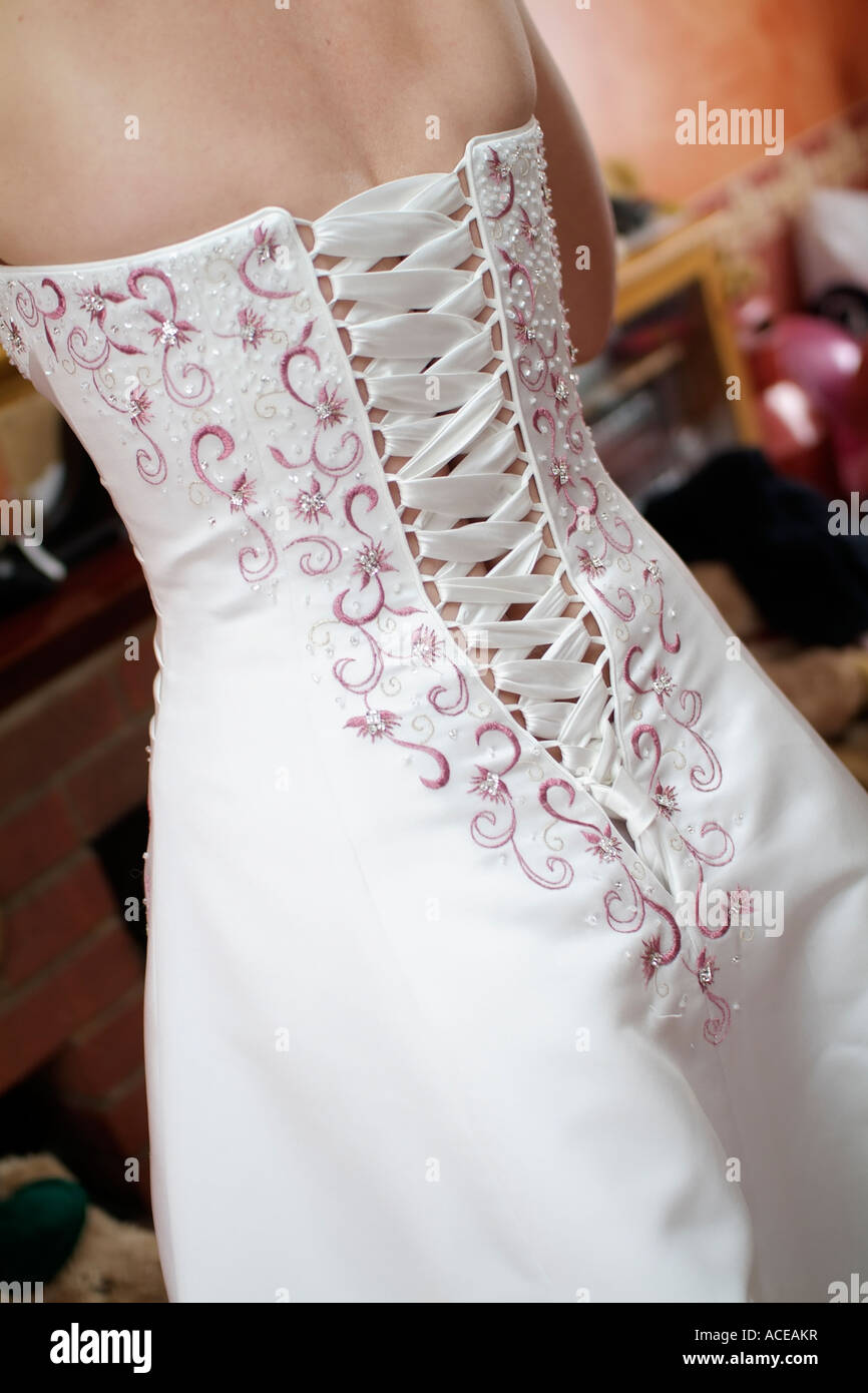 Bride getting ready Stock Photo - Alamy