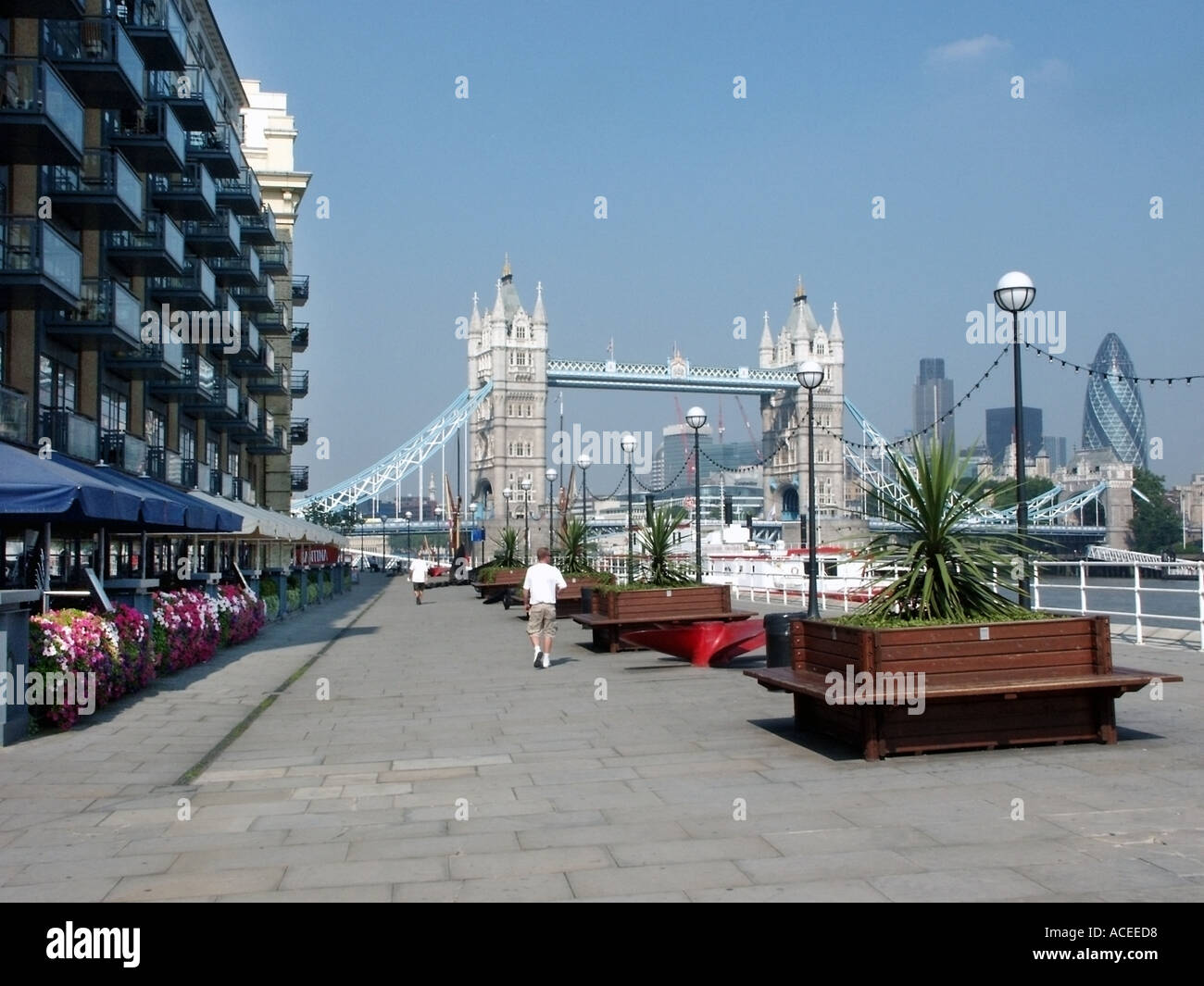 Great britain england london butler hi-res stock photography and images ...