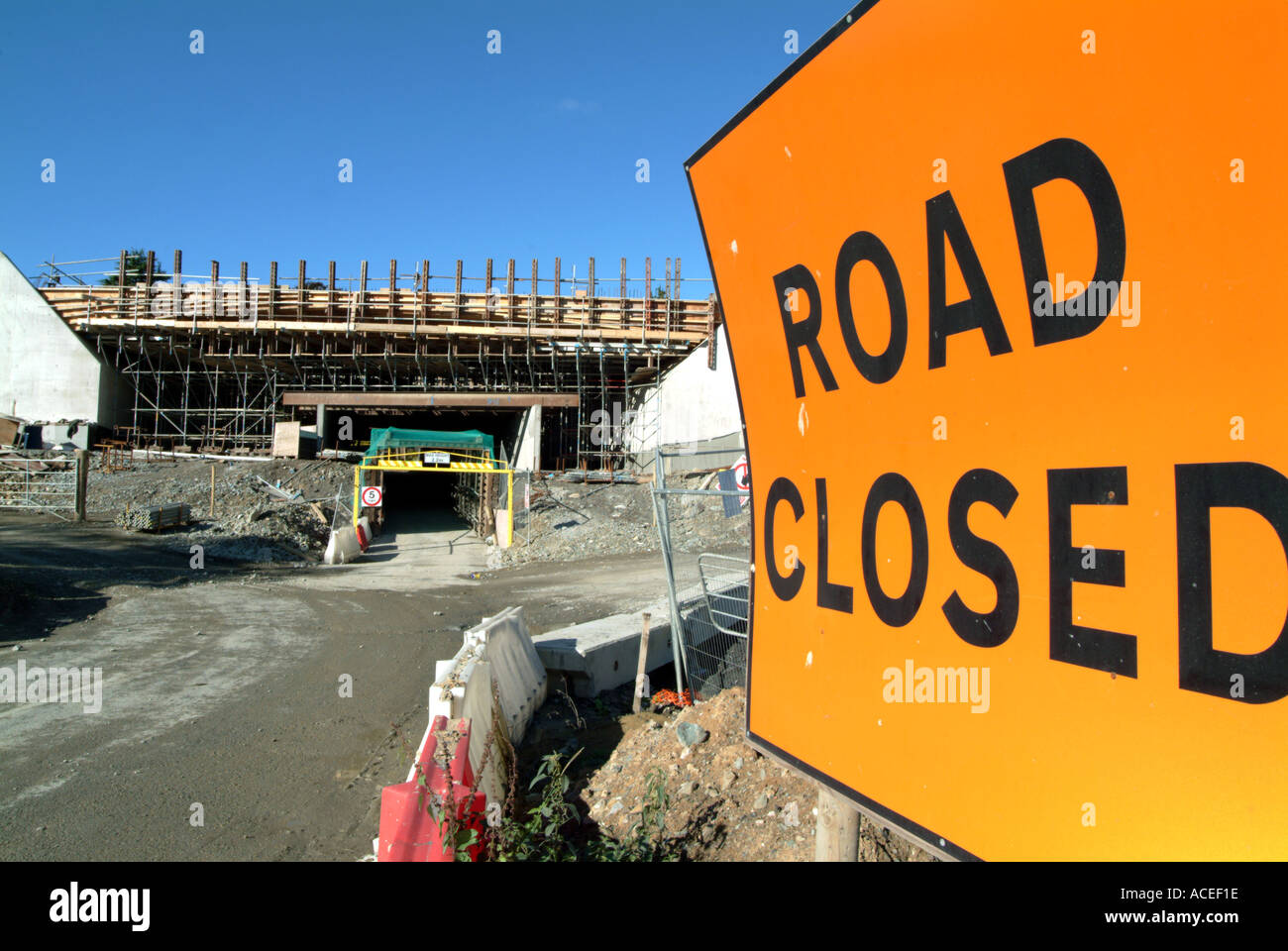 Road closed sign Stock Photo - Alamy