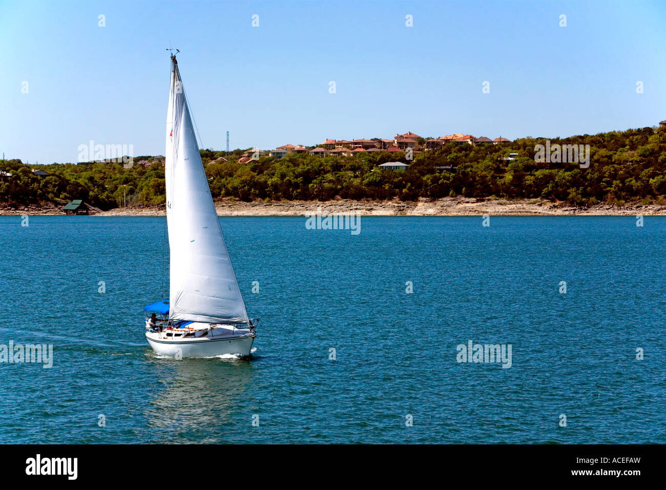 Sailboat Lake Travis front starboard landscape Stock Photo - Alamy