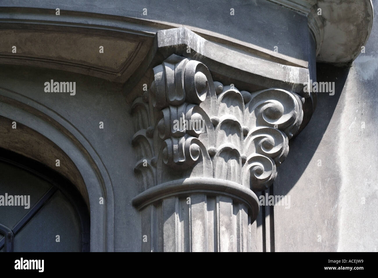 Avant corps hi-res stock photography and images - Alamy