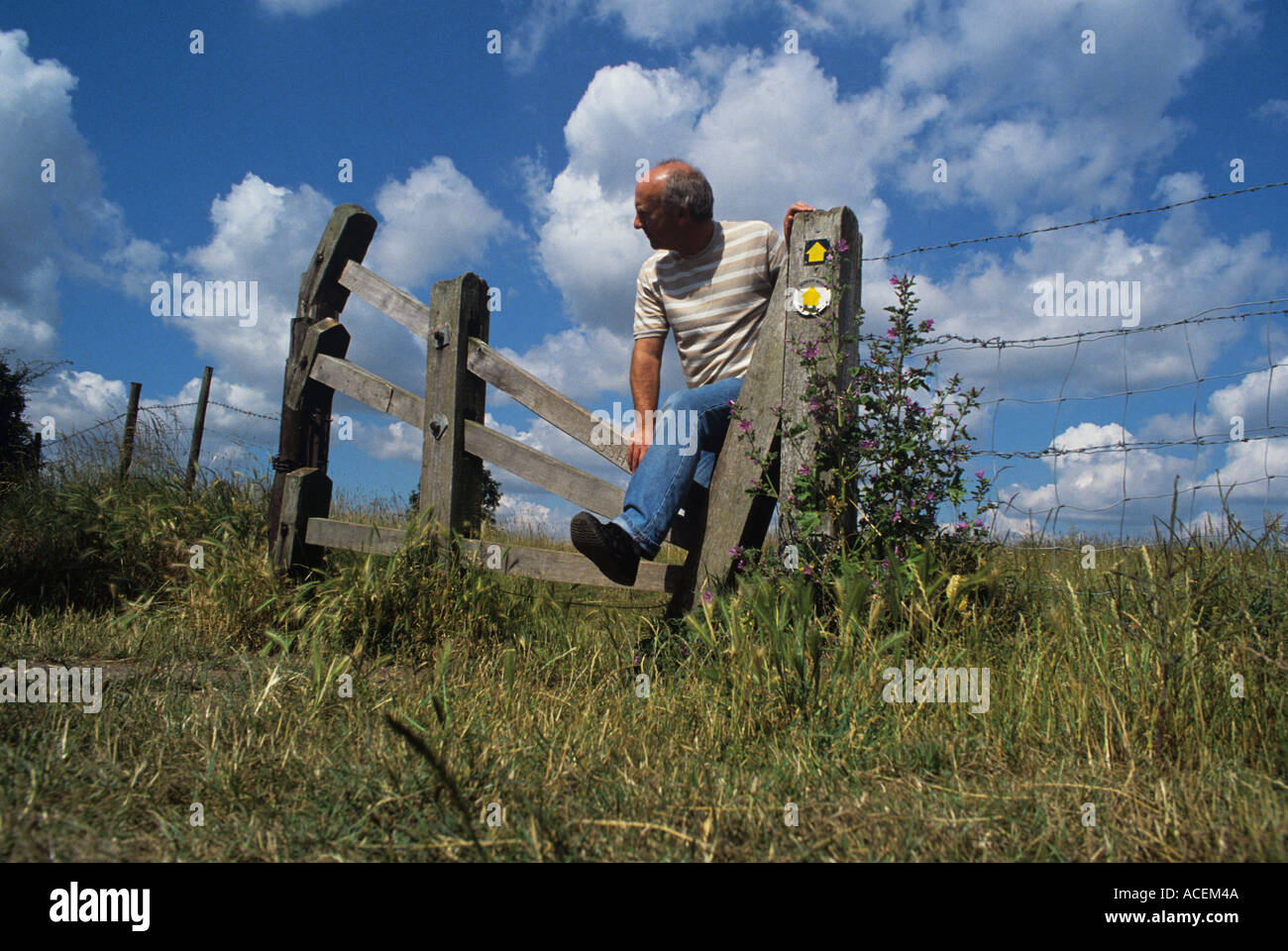 Clapper stile hi-res stock photography and images - Alamy