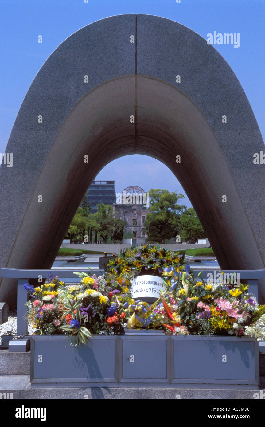 Cenotaph Atomic Bomb Monument at the epicenter of the Hiroshima bomb ...