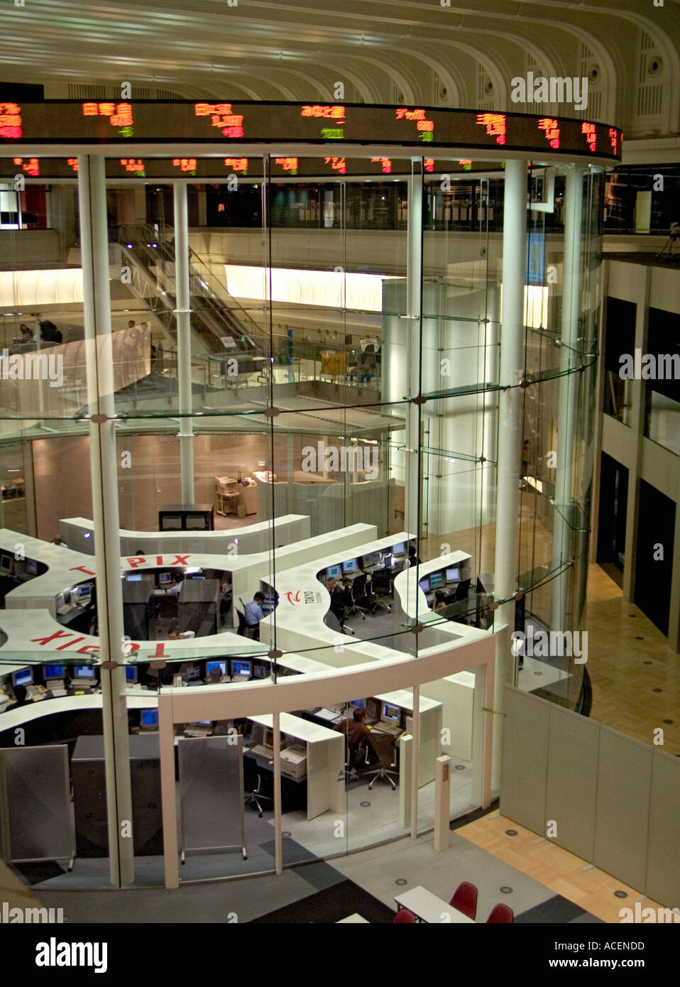 Interior view of the Japanese TOPIX Tokyo Stock Exchange (TSE), the ...