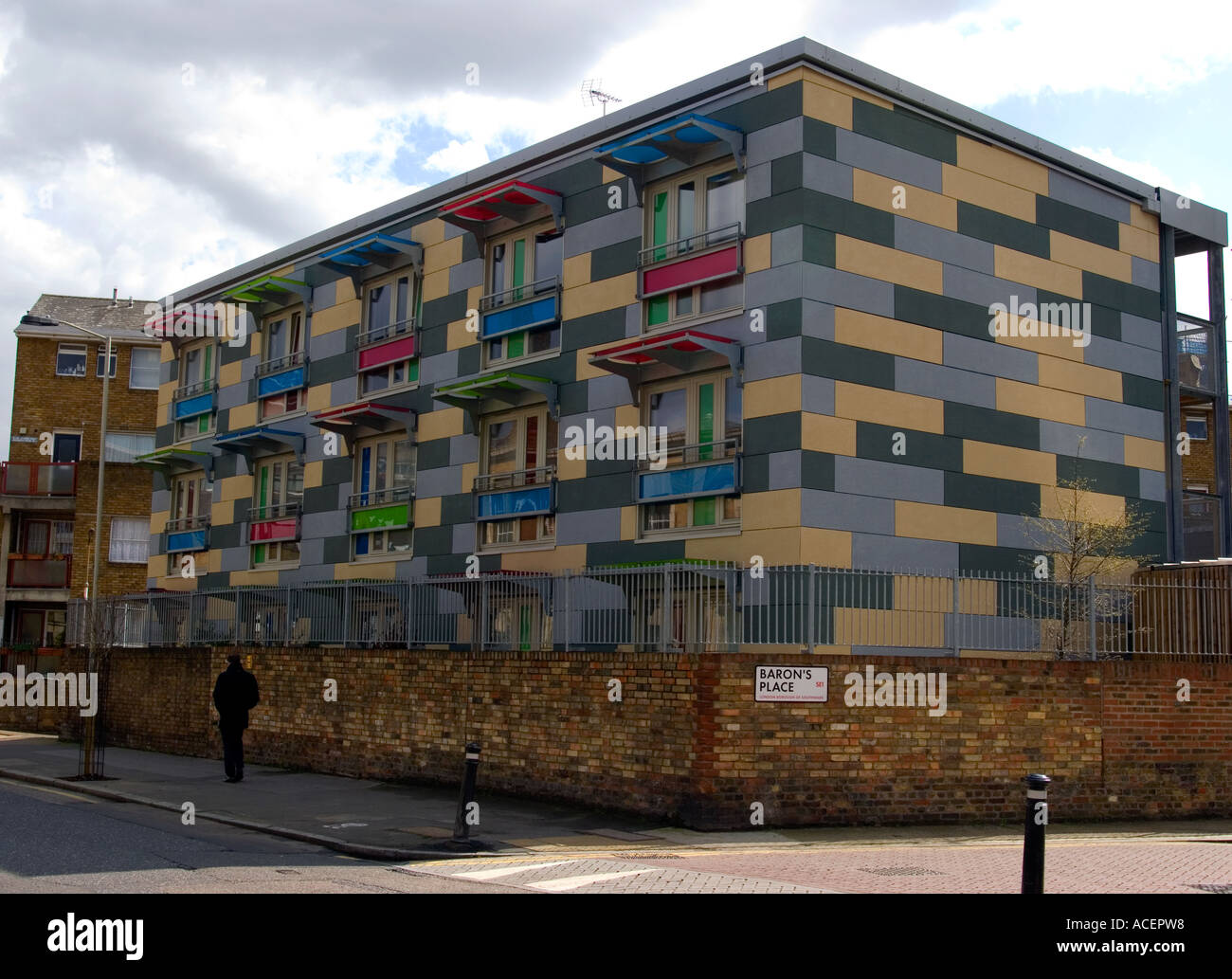 New housing london hi-res stock photography and images - Alamy