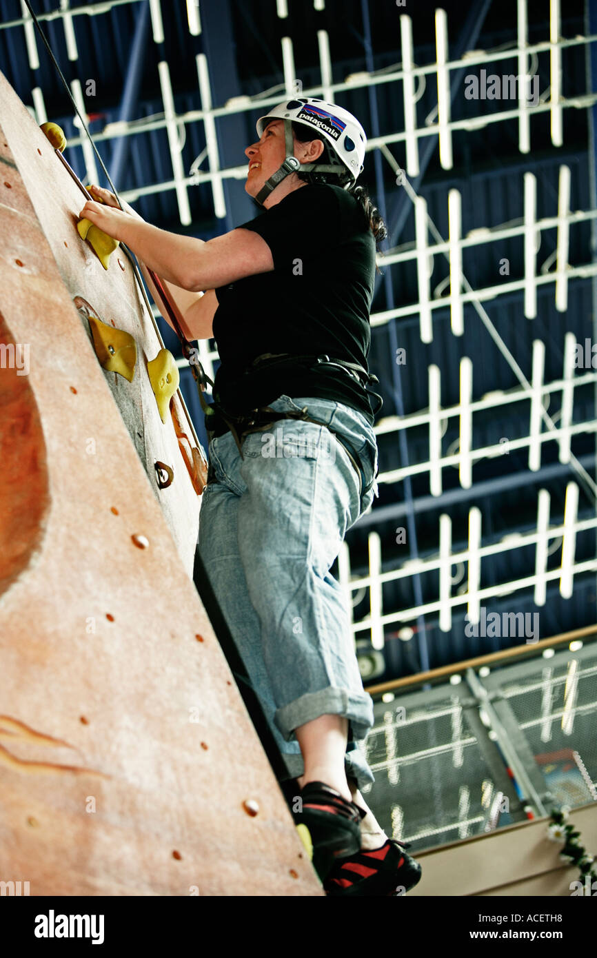 English female climber hi-res stock photography and images - Alamy