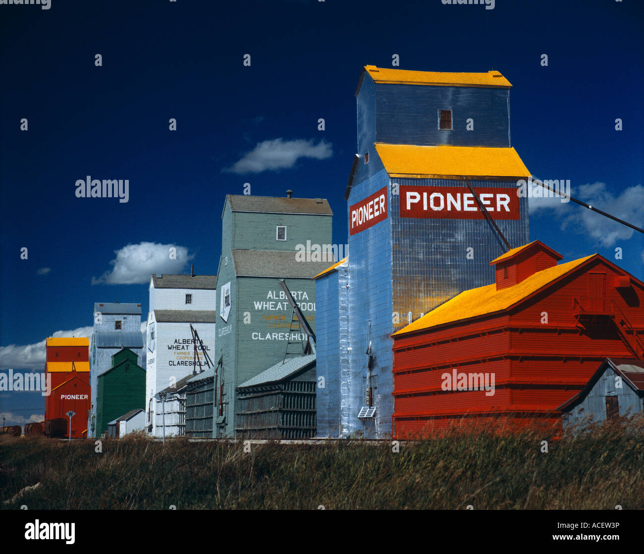 Row of Grain Elevators Stock Photo - Alamy