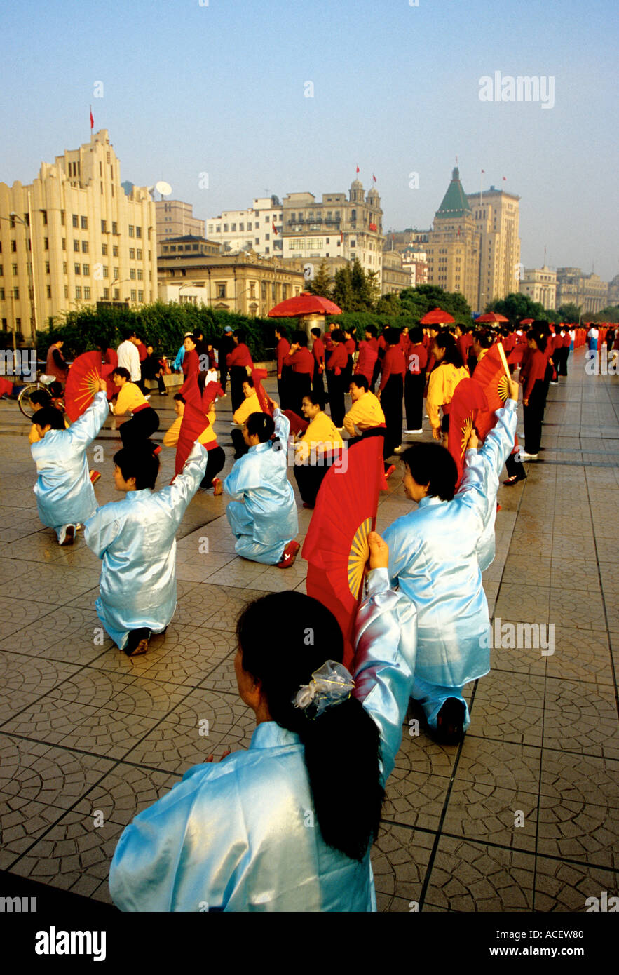 Shanghai China Morning exercise women groups on the Bund Stock Photo ...