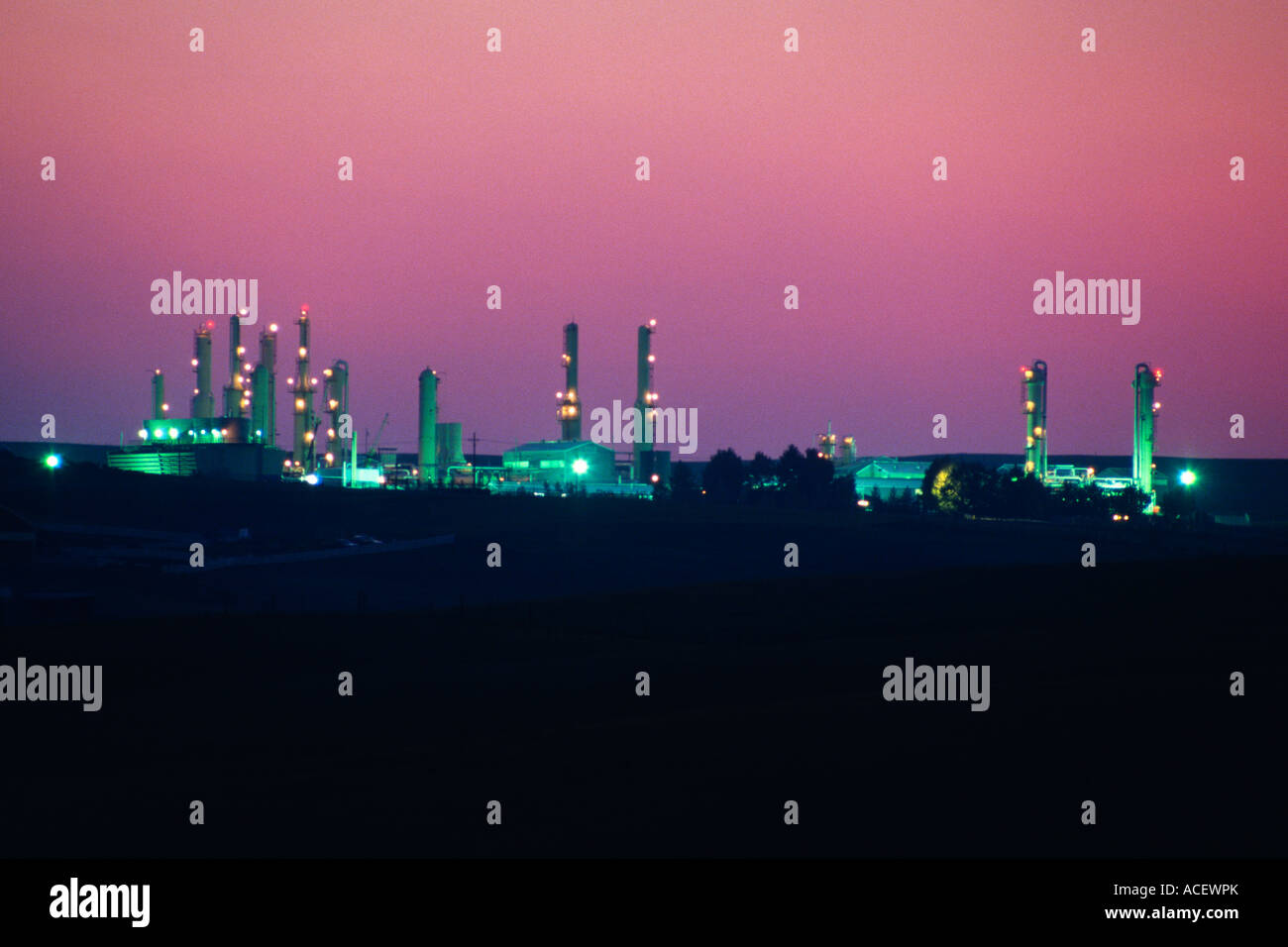 Lit up factory hi-res stock photography and images - Alamy