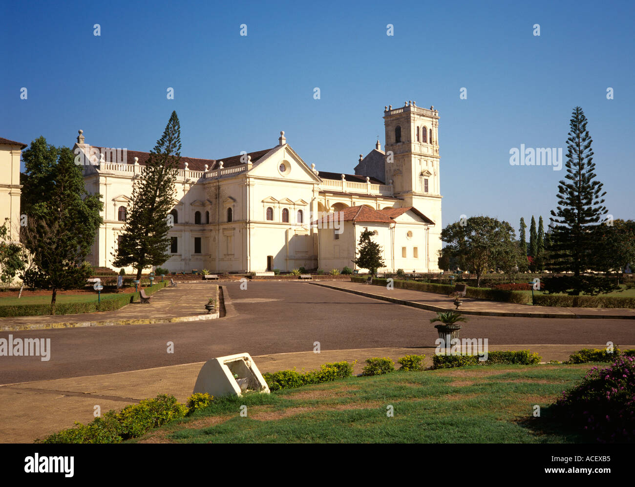 India Goa Old Goa Se Cathedral Stock Photo - Alamy