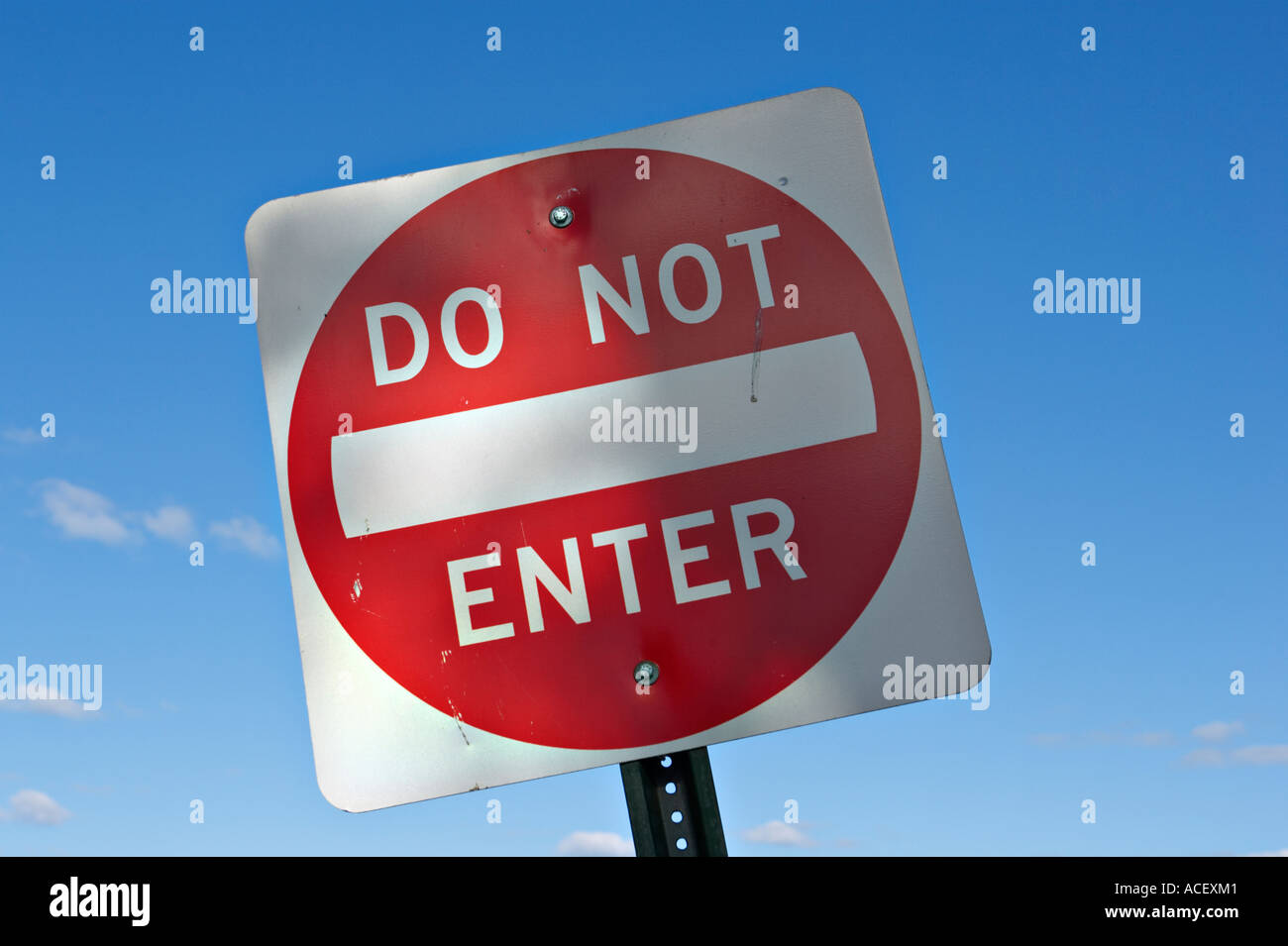 SIGNS Riverwoods Illinois Do Not Enter sign red circle white square ...